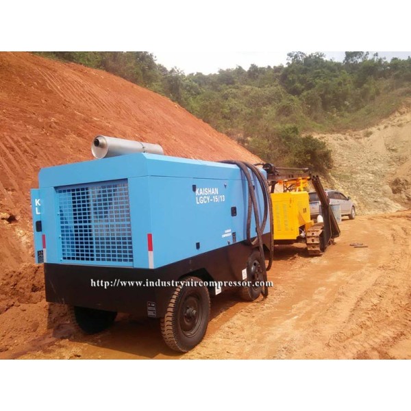 Quality Diesel Engine Driven Portable Screw Air Compressor With Inlet Air Pre Filter for sale