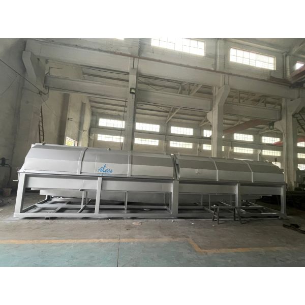 Quality High Efficiency Energy Saving Spray Type Hank Yarn Dyeing Machine for sale