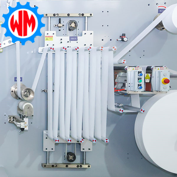 Quality Full Servo Baby Diaper Making Machine PLC Control wiht Professional Customizatio for sale