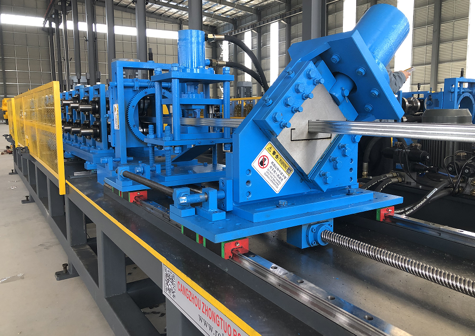 stud and track rolling forming machine