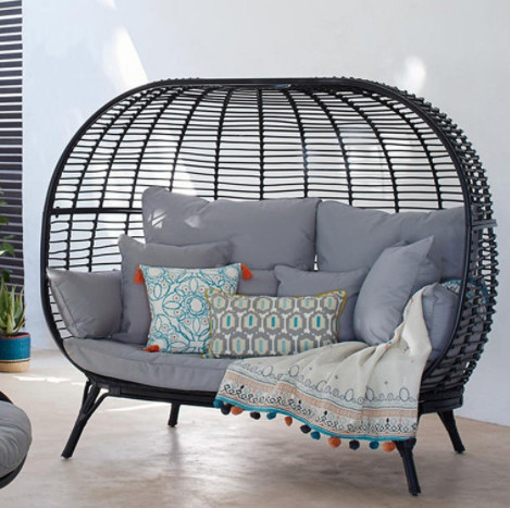 Quality Patio Outdoor Indoor Garden PE Rattan Swing Chair For Hotel Garden Furniture Egg for sale