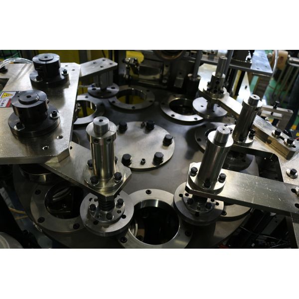 Quality Single And Double PE Coated Paper Tea Cup Making Machine With Hot Air System for sale