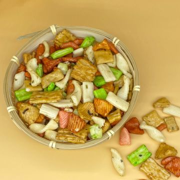 Quality Japanese Thailand Style Seaweed Rice Cracker Snacks Mixed for sale