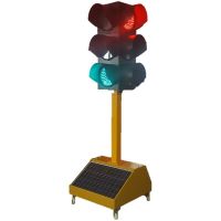 Quality Adjustable Height Solar 3-Aspect 4-Face Mobile Solar Power Traffic Light With for sale
