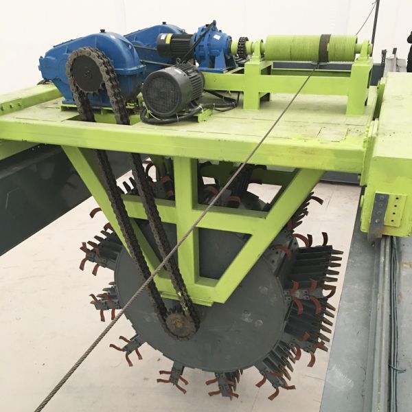 Quality Turning Fermentation Compost Equipment Straw Wheel Compost Turner for sale