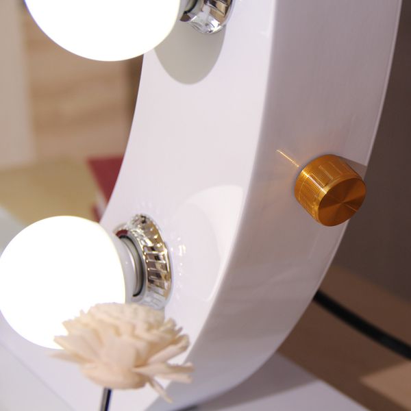 Quality High Output Makeup Mirror With Lights Customizable Illuminated Makeup Mirror for sale