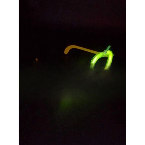 Quality Novelty Light Up Apple Shape Glow Stick with Non-toxic PE Fluorescent Liquid for sale