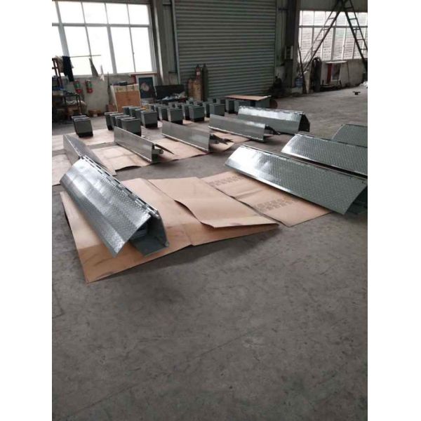 Quality Hand Operate Mechanical Dock Leveler Edge Of Dock Plate Container Unloading for sale