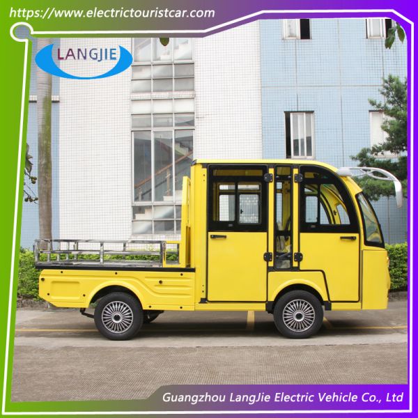Quality 5 Person 4 Wheels Electric Freight Car With Door AC motor For Factory Or Hotel for sale