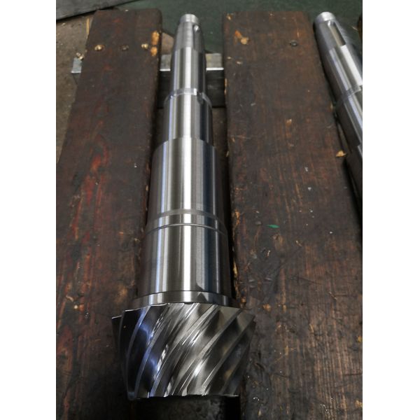 Quality High-Precision Right Hand Spiral Bevel Gear Shaft 6.5 Module 503mm Length for sale
