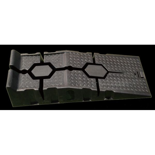 Quality Black SUV Sturdy 2T Heavy Duty Plastic Car Ramps for sale