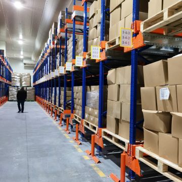 Quality Radio Shuttle Rack Warehouse Storage Racking pallet runner rack system Shuttle for sale