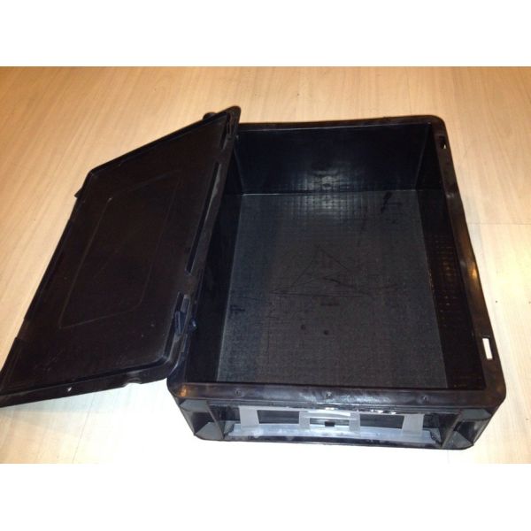 Quality Conductive Crate ESD Plastic Bins , 400 * 300 * 150mm ESD Totes Containers With Lids for sale