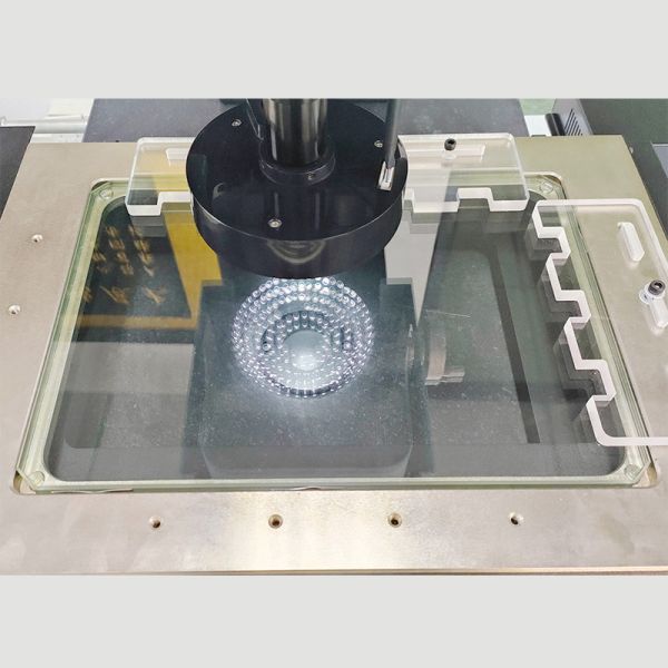 Quality High Precision 3um Accuracy 2D 2.5D 3D Optical Measurement Equipment with Hand for sale