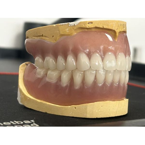 Quality Custom Full Denture with Natural Appearance and Comfortable Fit for Complete for sale
