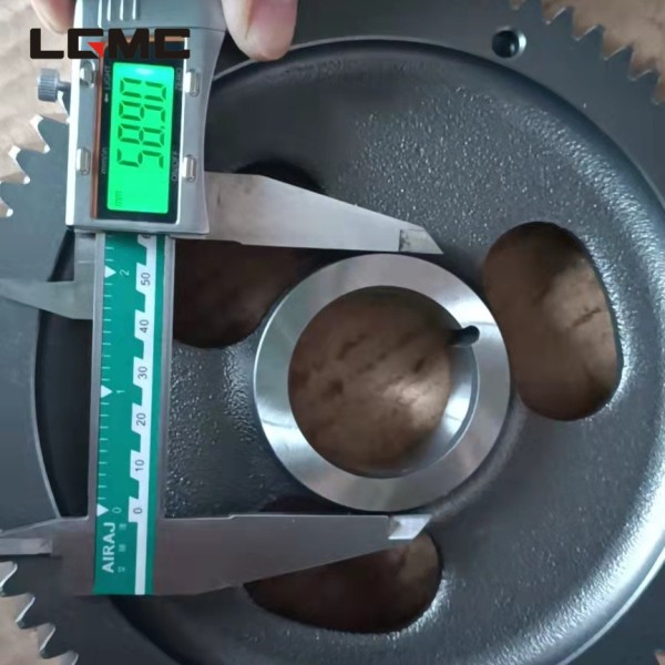 Quality excavator   QSB6,7	part	 power system	3929028		Camshaft gear for sale