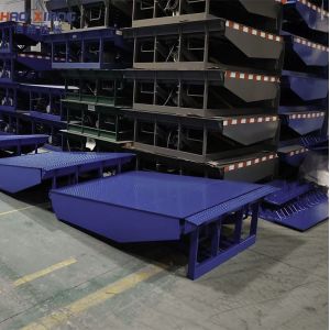 Quality Customizable Work Platform Hydraulic Loading Dock Ramp With 5mm Non-Slip Diamond for sale