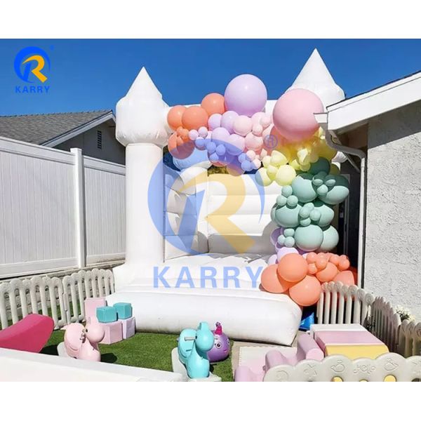 Quality Customizable Inflatable Bounce House for Wedding Party Payment Terms T/T 14 for sale