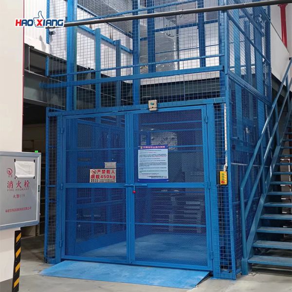 Quality 1T First Floor Outdoor Cargo Elevator Hydraulic Cargo Lift For Workshop for sale