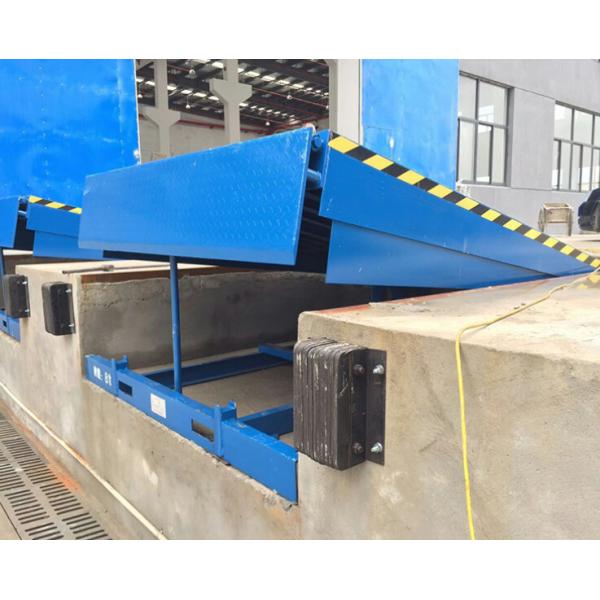 Quality 380V Loading Truck Dock Leveler , Loading Dock Equipment Large Capacity for sale