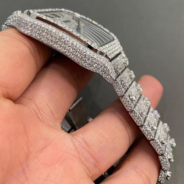 Quality Flawless Moissanite Watch Handicraft Paved Stone Iced Out Santos for sale