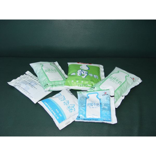 Quality 4500-9000 BPH 100ml-500ml Automatic Aseptic Pouch Filling Machine for yoghurt for sale