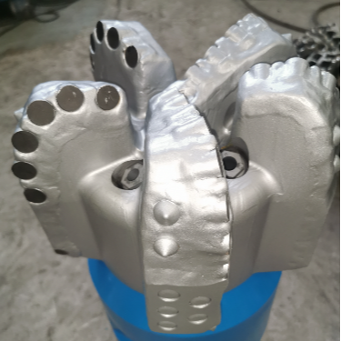 Quality 9.5 Inch 516 PDC Drill Bit Of API Diamond Insert Bit for sale