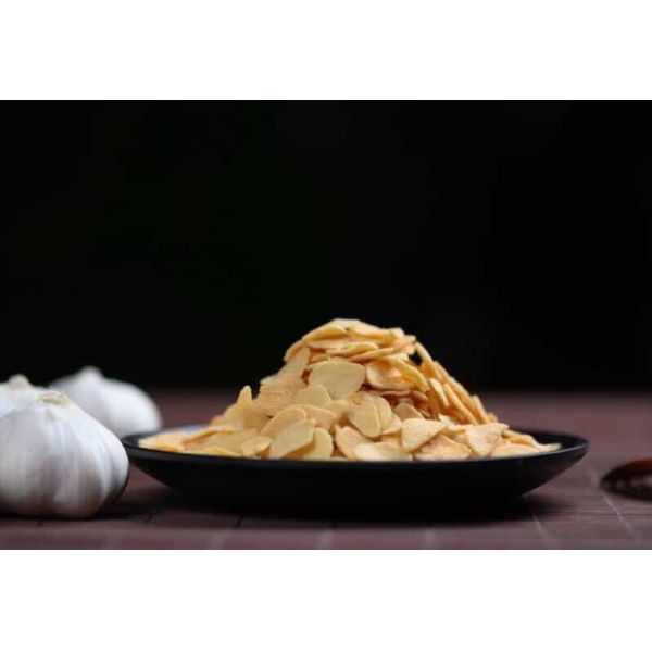 Quality Fresh Crunchy Pungency Odor Fried Garlic Flakes for sale
