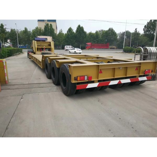 Quality Extendable Modular Detachable Gooseneck Semi Trailer With 14T Axle 13750*2550 for sale