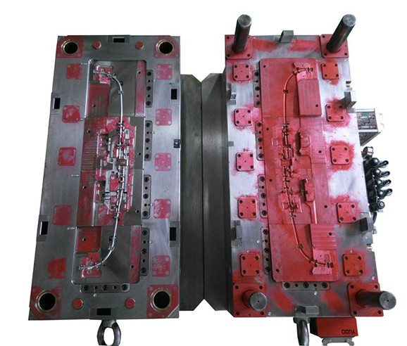 Quality Automotive Plastic Multi Cavity Injection Molding Heat Treatment / Polishing for sale