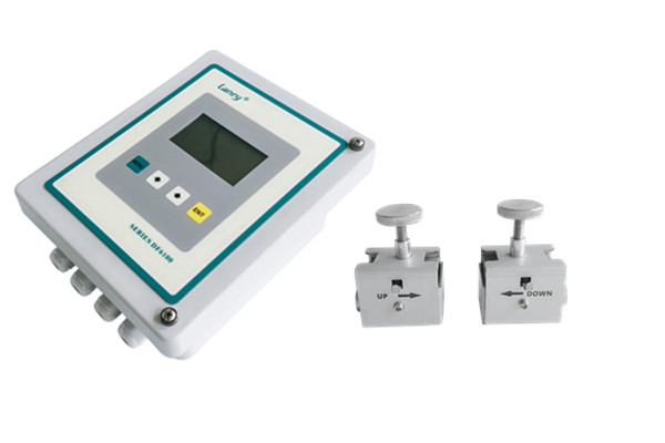 Quality Wall Mounted Doppler Ultrasonic Flow Meter For Pipe Size 40 To 4000mm for sale