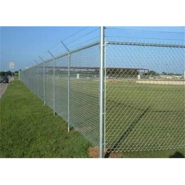Quality Hot Dipped Galvanized Chain Link Fence Diamond Mesh Wire Fence For Farm for sale