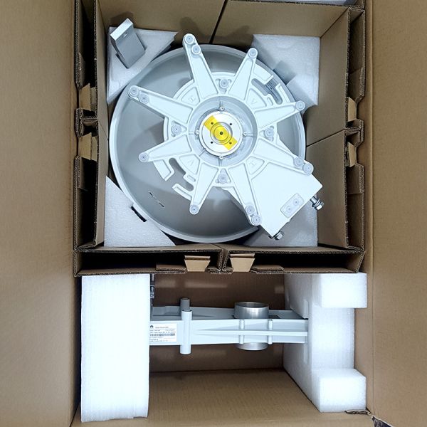 Quality Transmission Dual Polarization Direct Button Separate Mount Antenna A38D03MAC for sale