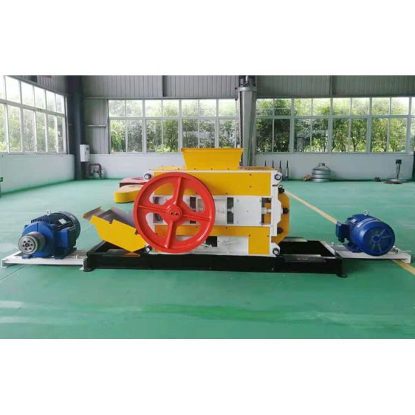 Quality Energy Saving Clay Brick Production Line High Speed Roll Crusher Machine for sale