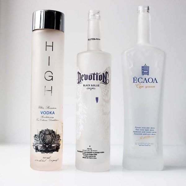 Quality Decal Painting Empty Brandy Bottle 1750ml 3000ML Plastic Cap Screwing Cap for sale