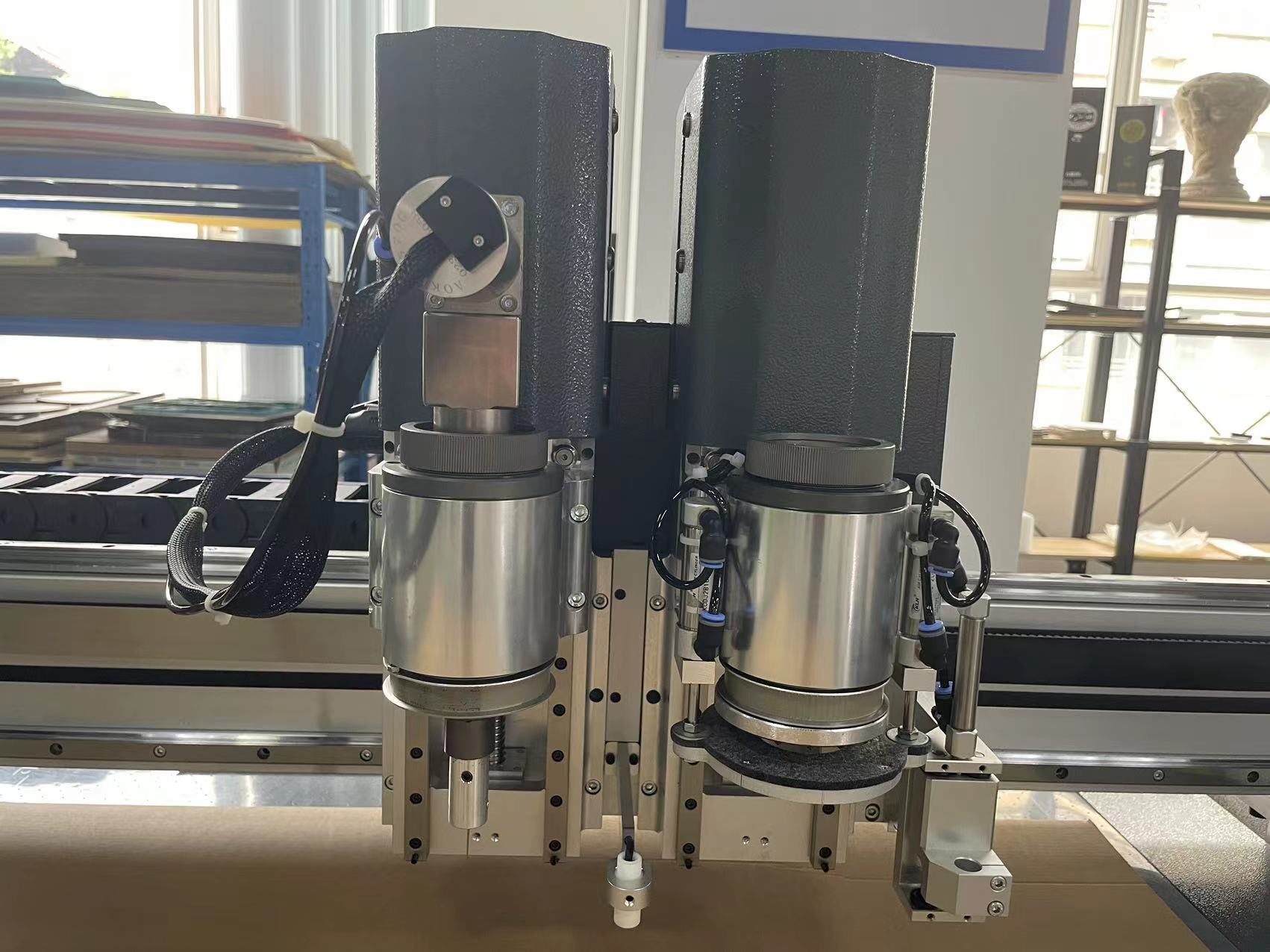 Corrugated Paper Board Carton Box Sample Maker Plotter Cutting Machine