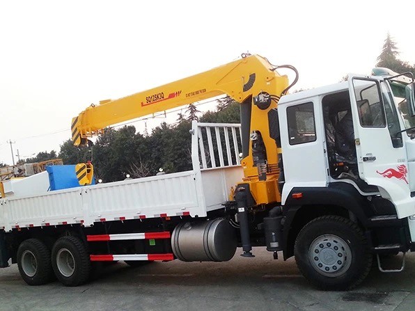 Quality Versatile Cargo Truck Mounted Crane Efficient Lifting And Transport Stability for sale