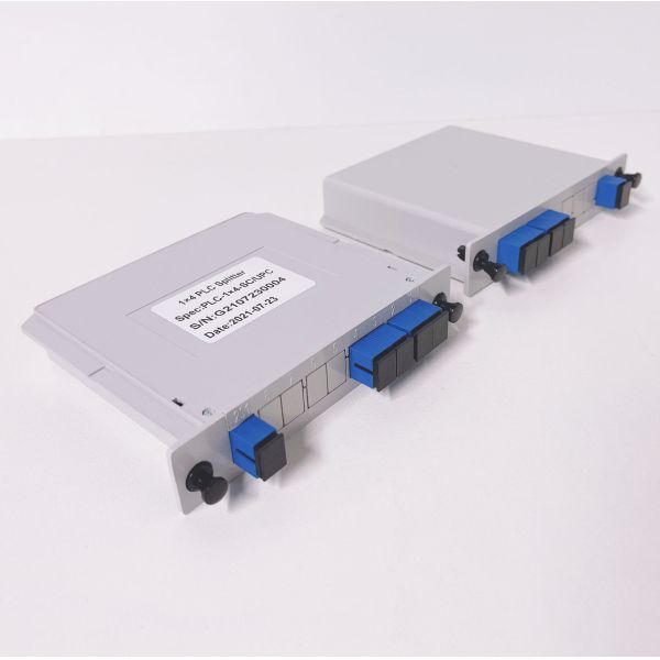 Quality 1x4 Fiber Optic Splitter with 0.3m Pigtail Length and 0.9mm Cable Diameter for 1260~1650nm Wavelength for sale