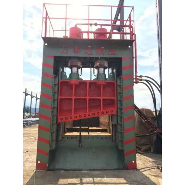 Quality Gantry Shear From Wanshida with PLC-Controlled Hydraulic Scrap Metal Shear for Angle Iron for sale