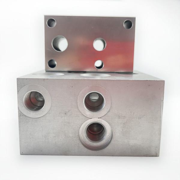 Quality Precision Stainless Steel Customized Valve Hydraulic Manifold Block with for sale