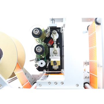 Quality PLC Controlled Manual Fast Semi Automatic Adhesive Wine Round Bottle Labeling for sale