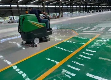 Quality Environmentally Friendly Cold Water Cleaning Electric Ride-On Street Cleaning for sale