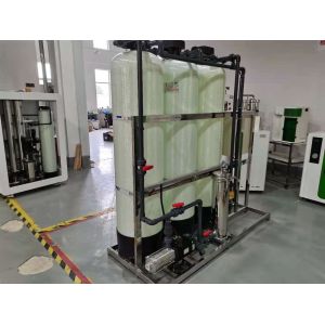 Quality 30T/H Manual Industrial Water Treatment Softener System With Salt Tank for sale
