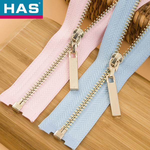 Quality 27 Inch Separating Jacket Zipper Smooth Gold Teeth Zipper Eco Friendly for sale