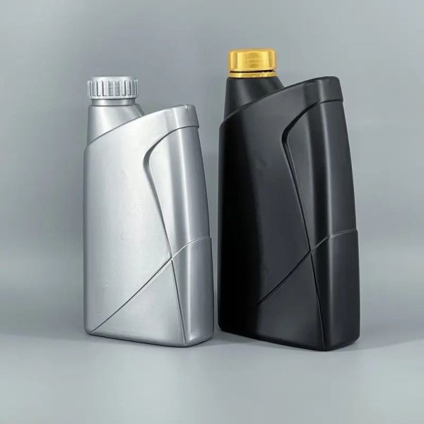 Quality Durable Plastic Lube Oil Bottle With Secure Lid For Heavy Duty Applications for sale