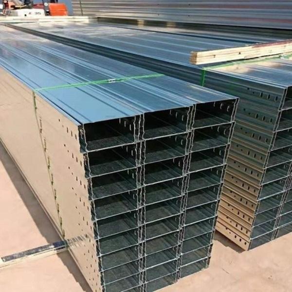 Quality Solid Bottom Cable Tray 100mm Width With Galvanized Construction And Fire Resistance for sale