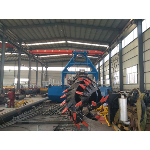 Quality 20inch Discharge Diameter Cutter Suction Dredger with Max 14m Dredging Depth for sale