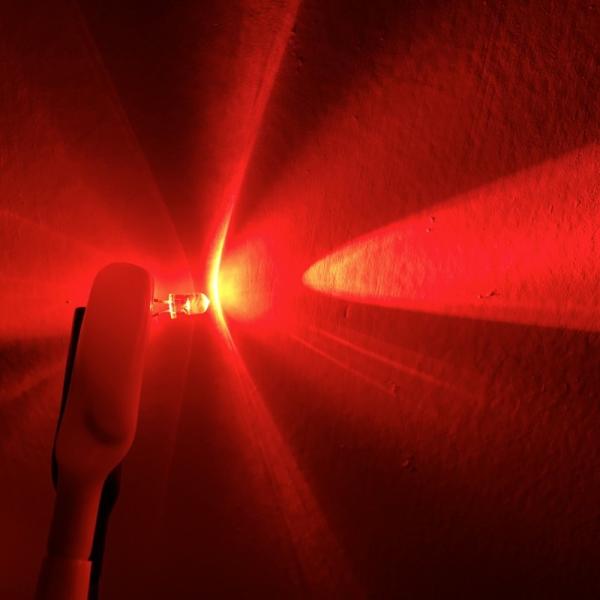 Quality Traffic Red Color 620nm 45deg 12000mcd Gold Wire Round with Flange 5mm LED For Outdoor for sale