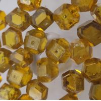 Quality Rough Synthetic Monocrystal Diamond Hpht 1.2mm 1.8mm 2mm 2.2mm 2.8mm 3mm for sale