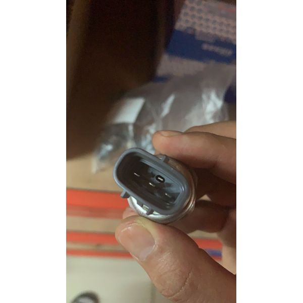Quality 83520-E0070 Oil temperature sensor HINO J08E J05E for sale